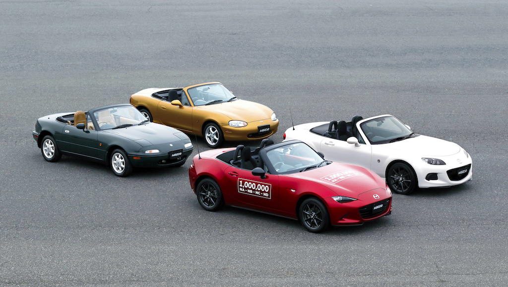 Mazda a produs un milion de masini MX-5 - cea mai de succes masina ...